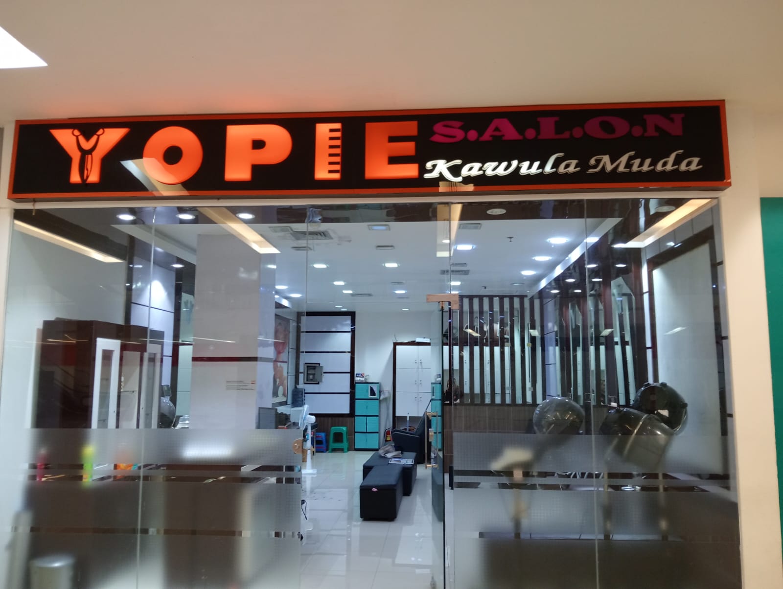 Locations - Yopie Salon