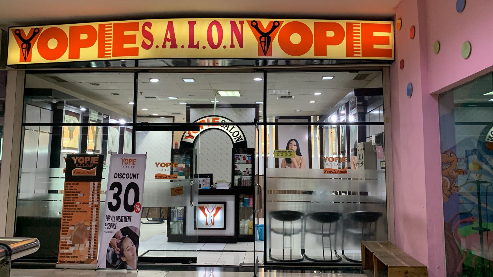 Locations - Yopie Salon